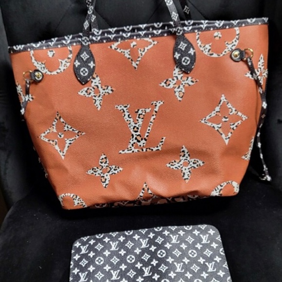 Louis Vuitton | Bags | Louis Vuitton Special Edition Pouch Included ...